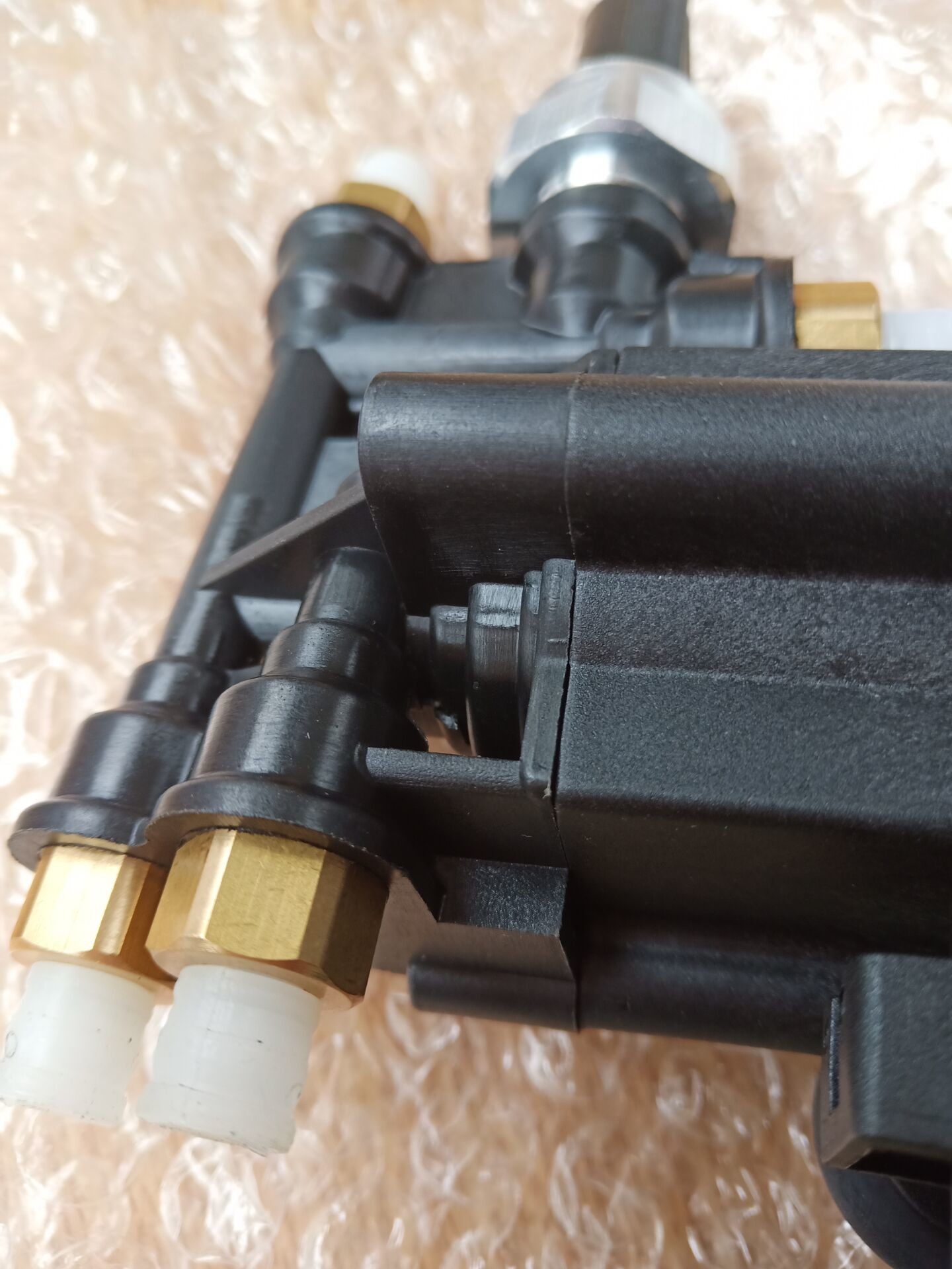 OEM RVH000055 Air Block Valve สำหรับชุดซ่อมคอมเพรสเซอร์ระบบกันสะเทือน ...